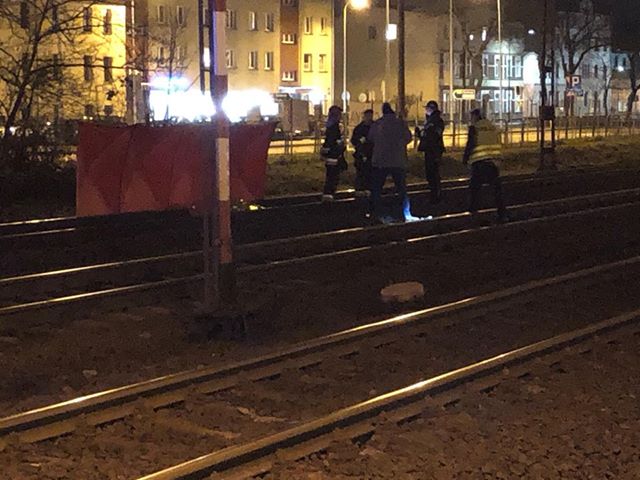 Tragedia na torach - nie żyje kobieta